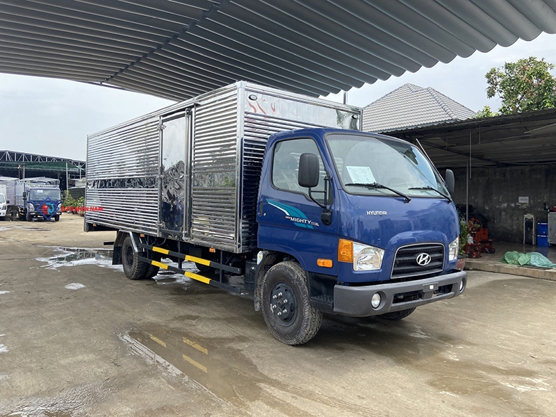 Hyundai Mighty W11XL Thùng Kín | Giá Xe Tải Mới Nhất